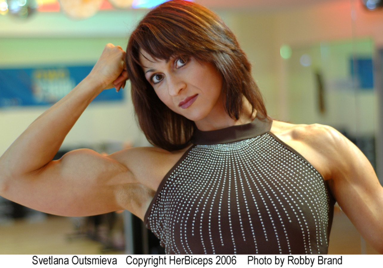 Female Muscle Videos and Photos - HerBiceps