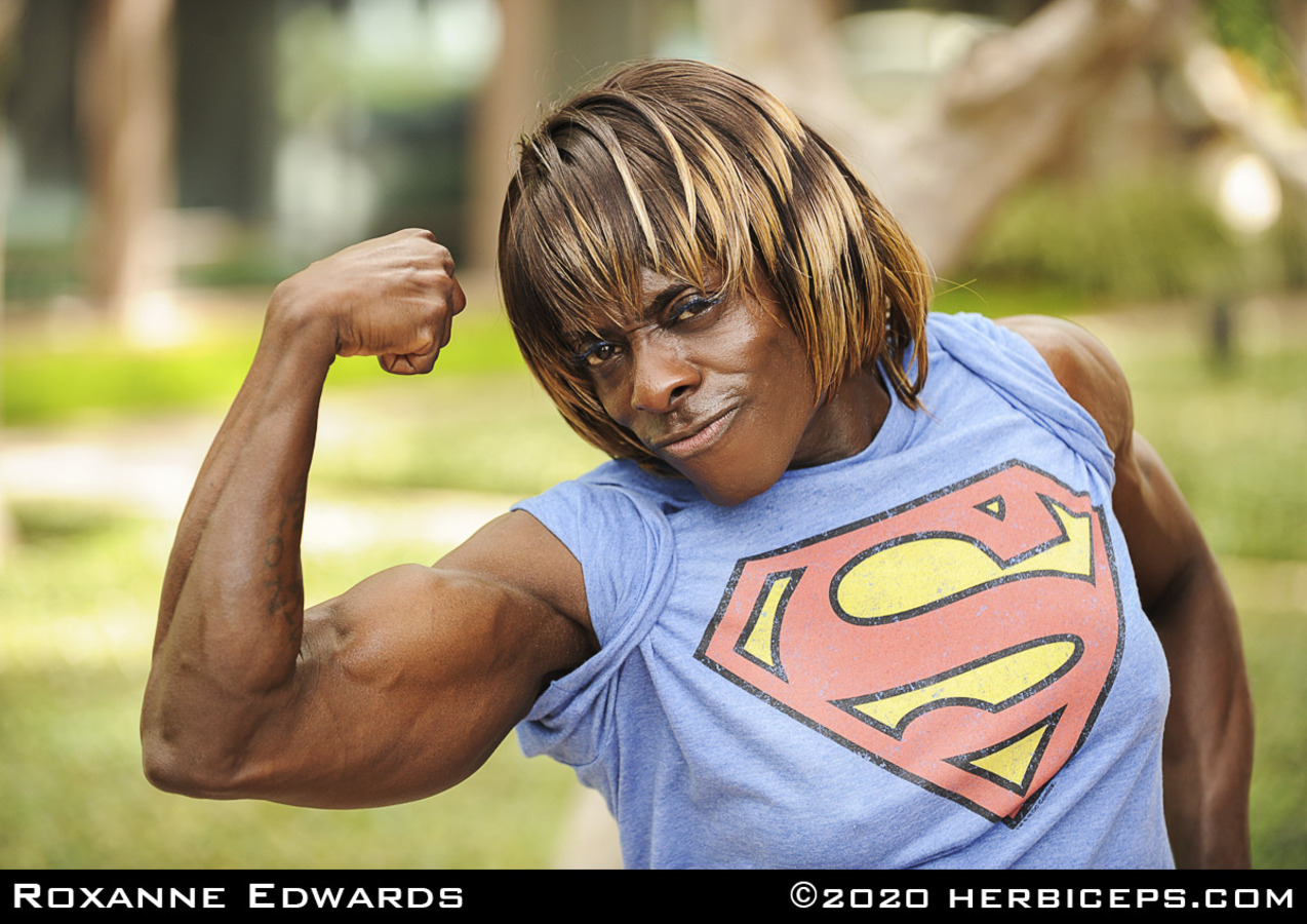 Female Muscle Videos and Photos - HerBiceps