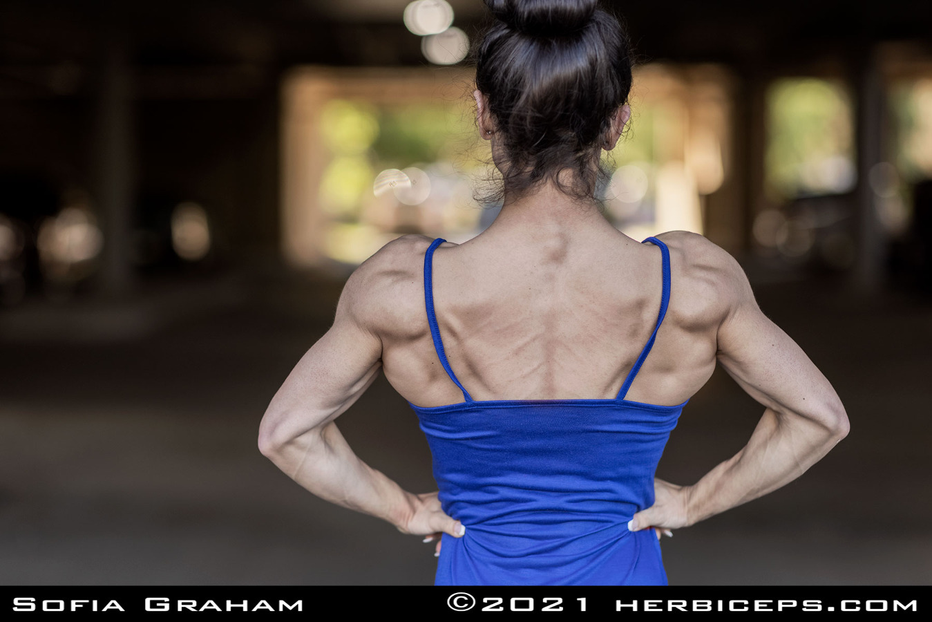 Female Muscle Videos and Photos - HerBiceps