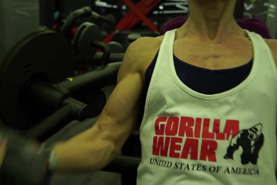 Hard Biceps Workout - Videos - HerBicepsCam